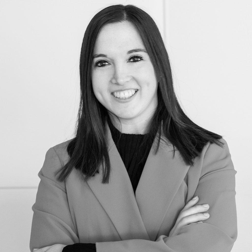 Interview with Victoria Simpson, lecturer in ‘The Art of Outstanding Services’ – The Lifestyle ...